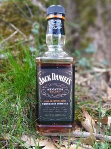 Jack Daniel's Sinatra Select Review [In Depth] The Whiskey Shelf